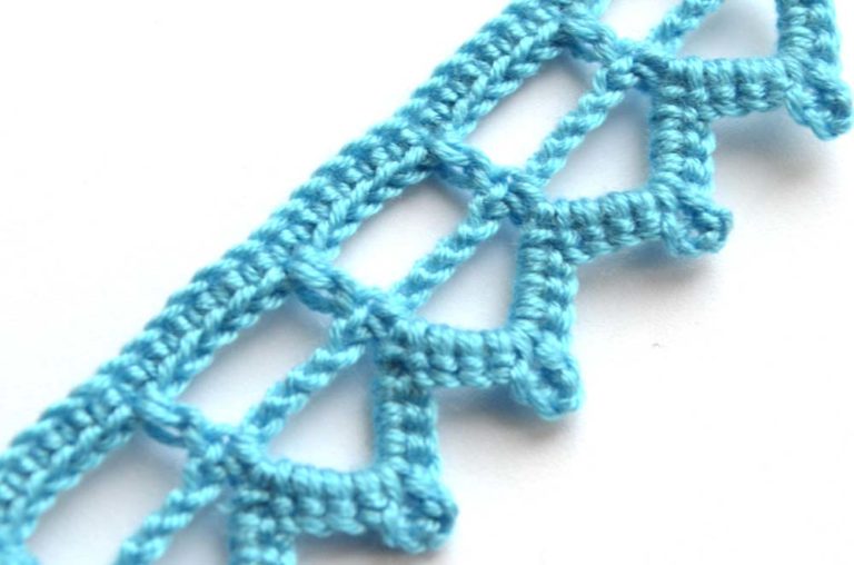 Red lace crochet edging pattern with stitch scheme | Mycrochetpattern