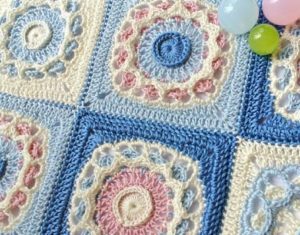 Crochet textured square motif pattern - MyCrochetPattern